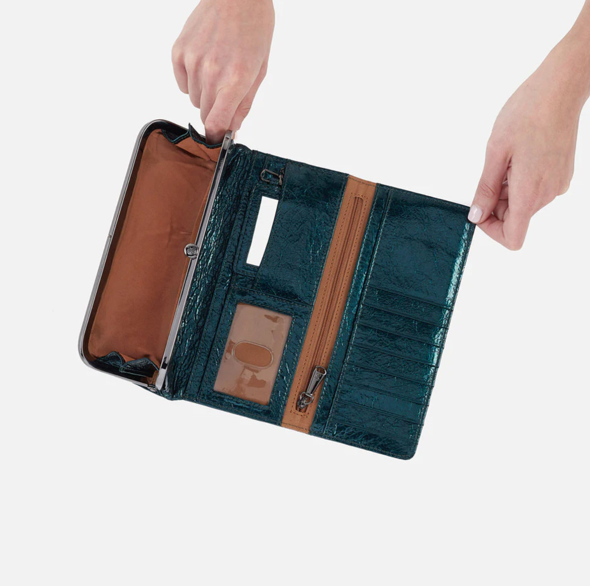 HOBO Rachel Continental Kisslock Wallet - Spruce Patent – Anne-Paige