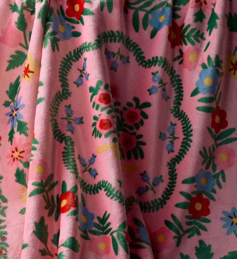 RIFLE PAPER CO. Rosette Fleece Blanket – Anne-Paige